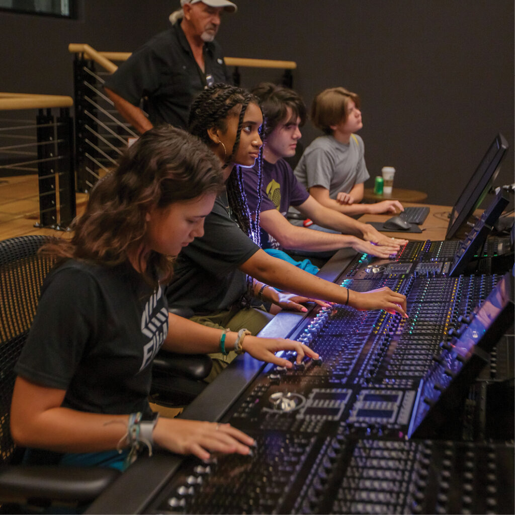 About – Ringling Studio Labs